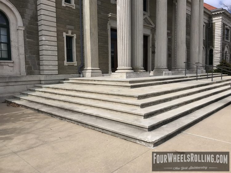 Mineola: Courthouse | Long Island Skateboarding Spots
