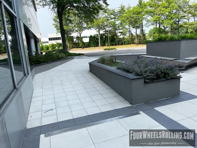 Melville: Mini Plaza | Long Island Skateboarding Spots
